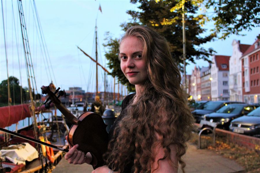 Friederike Remmel, Violin - Worldvision Contest